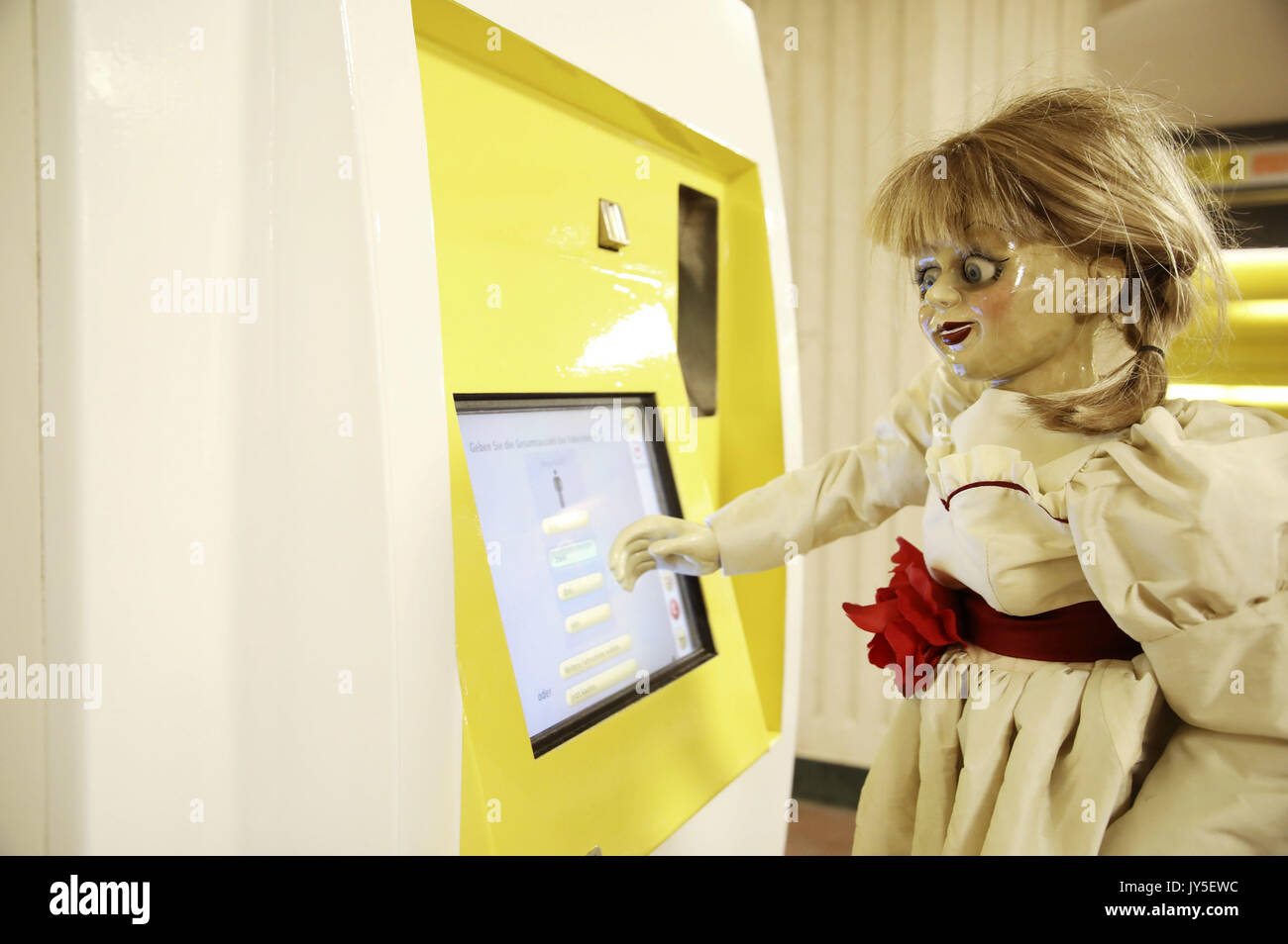 Annabelle movie doll hi-res stock photography and images - Alamy