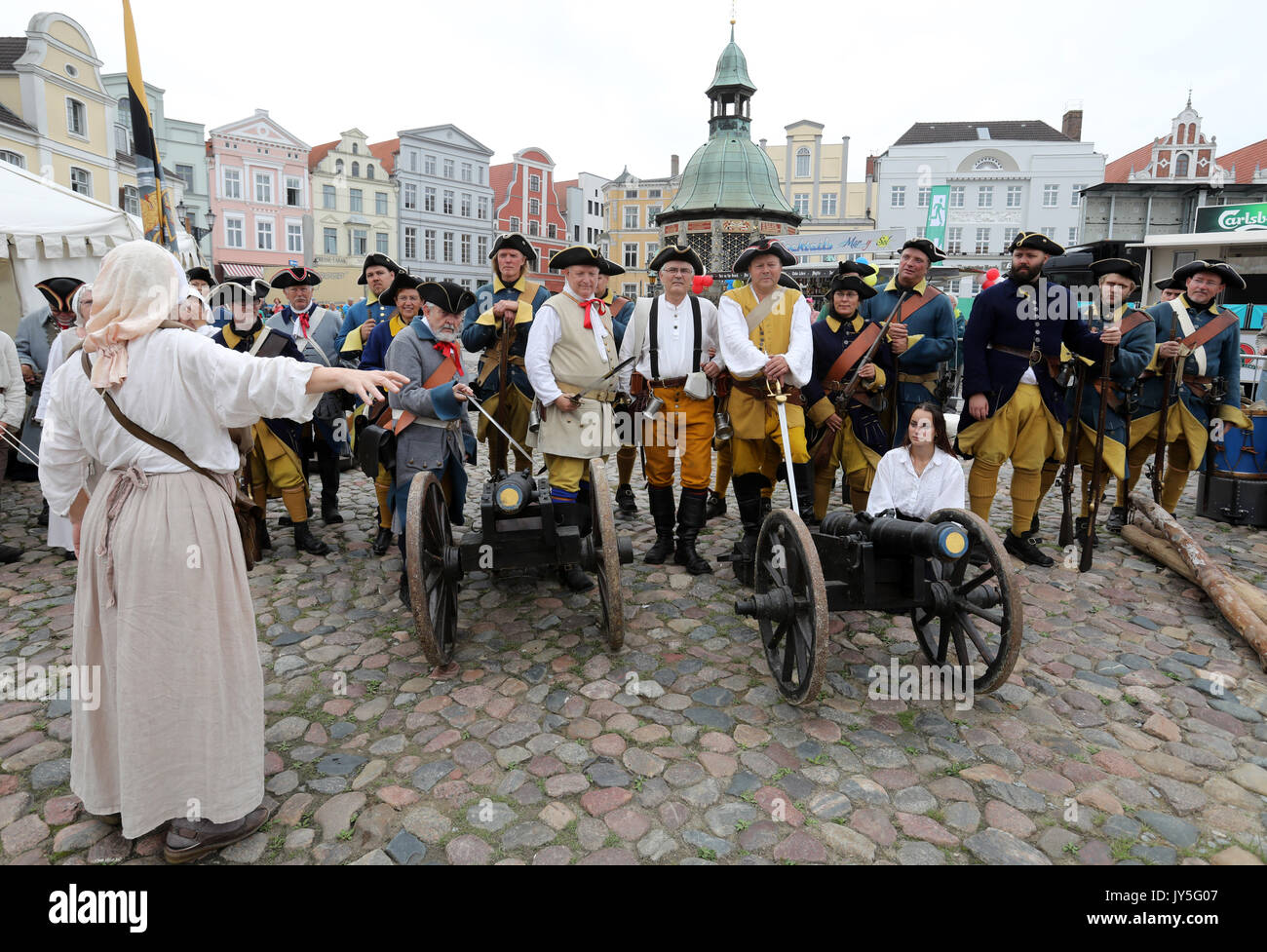 Carolean hi-res stock photography and images - Alamy