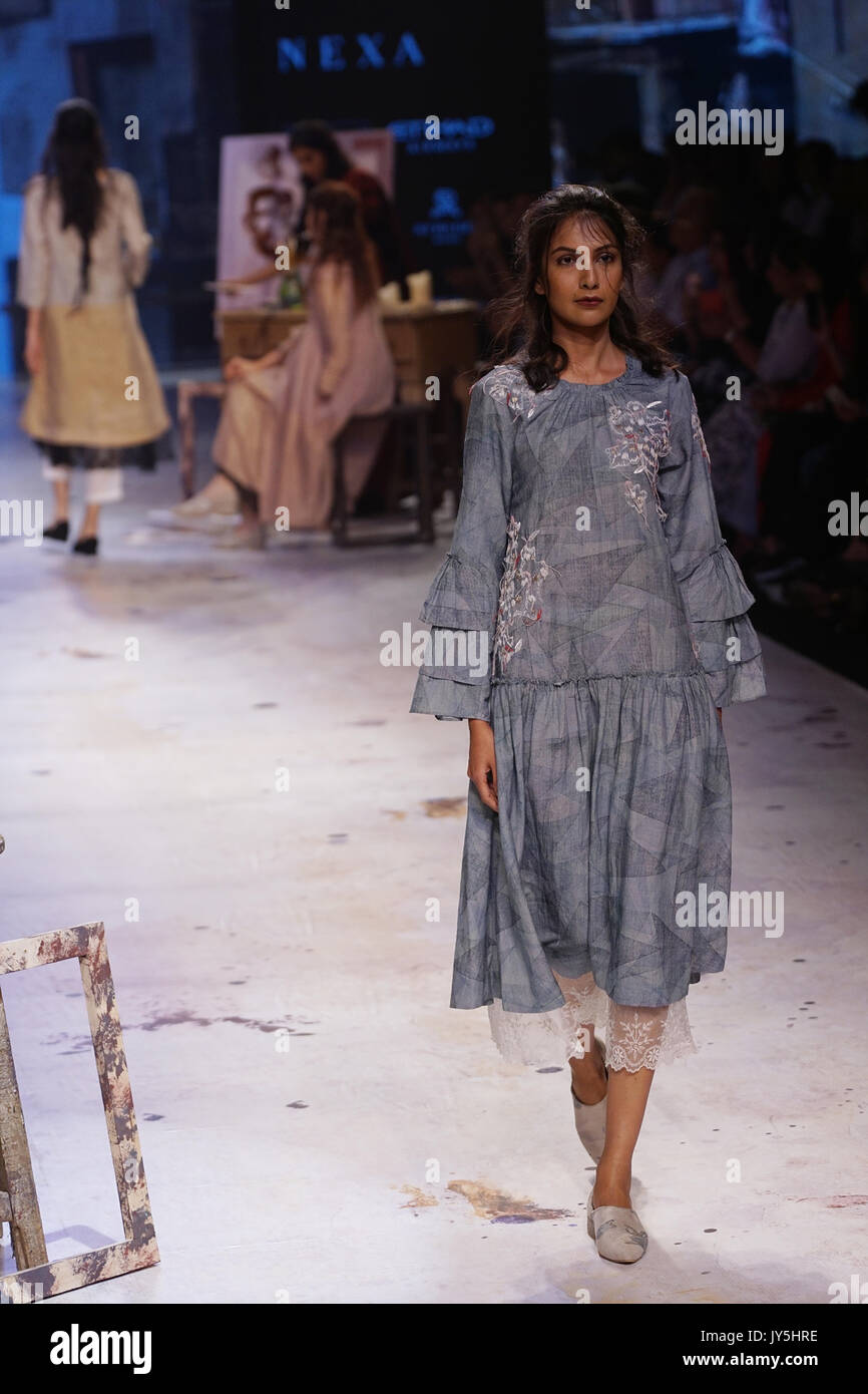 Indianfashion hi-res stock photography and images - Alamy