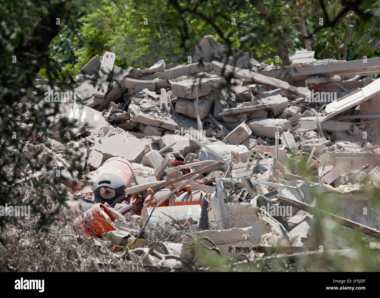 Alcanar, Spain. 18th Aug, 2017. Ruins of a residential house which ...