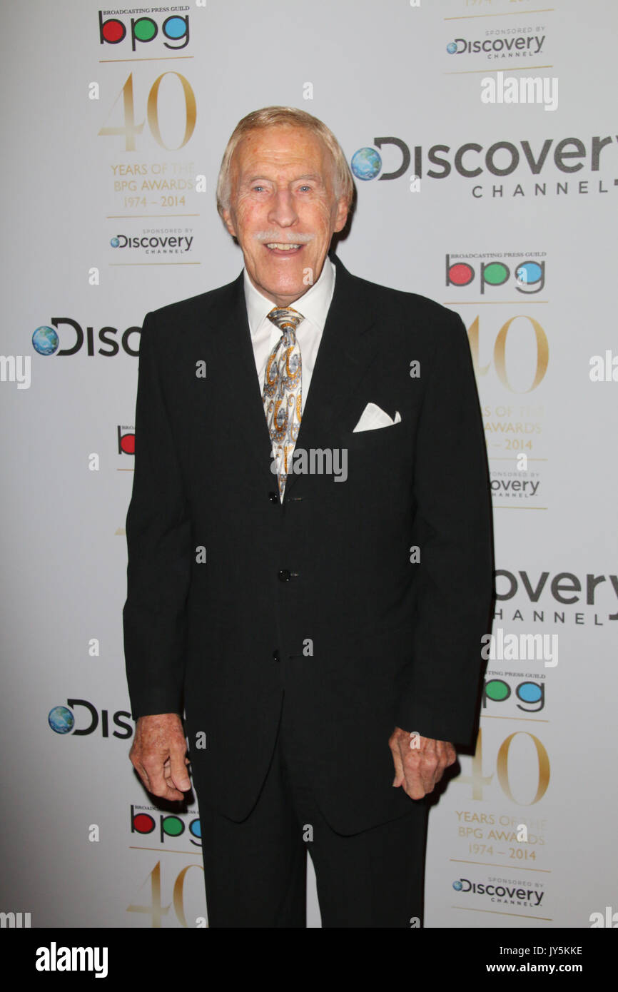 Sir bruce forsyth hi-res stock photography and images - Alamy