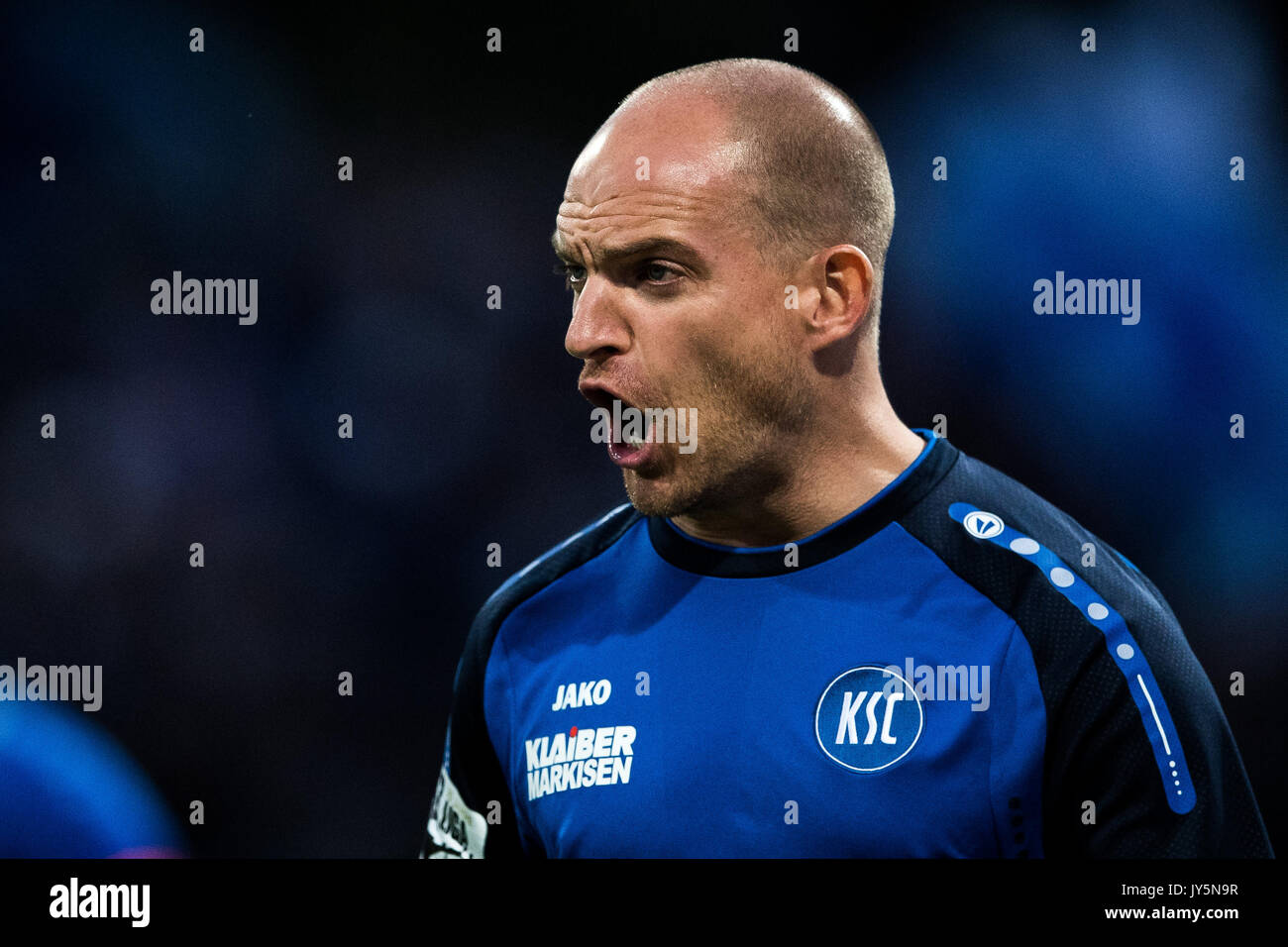 Koeln, Deutschland. 18th Aug, 2017. Trainer Marc-Patrick Meister (KSC ...