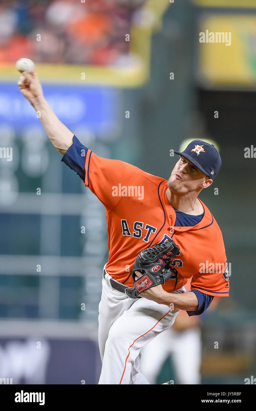 Houston, USA. 18th Aug, 2017. August 18, 2017: Houston Astros relief ...