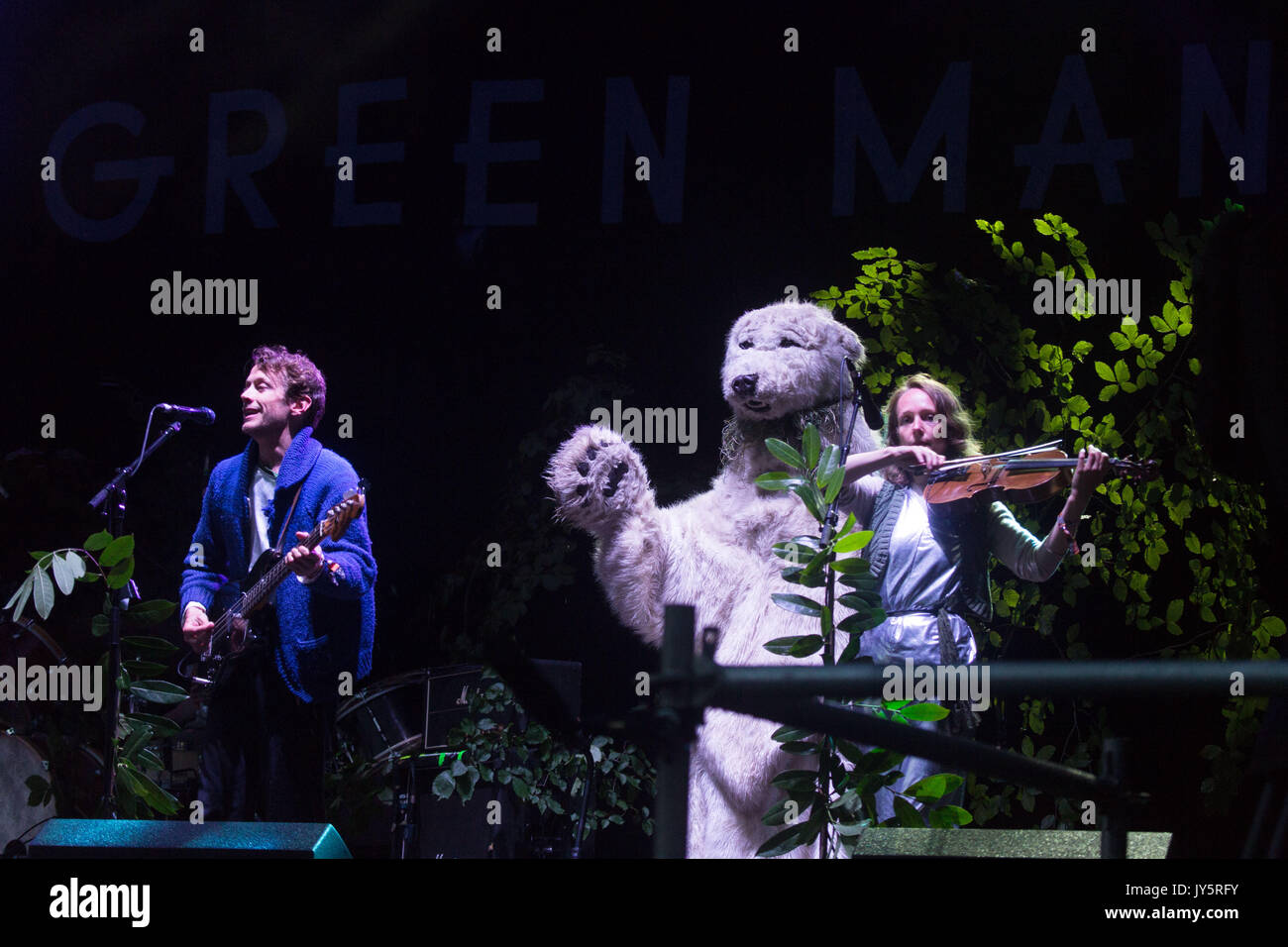 Neil Hamilton Wilkinson and Abi Fry of BRITISH SEA POWER play on the ...