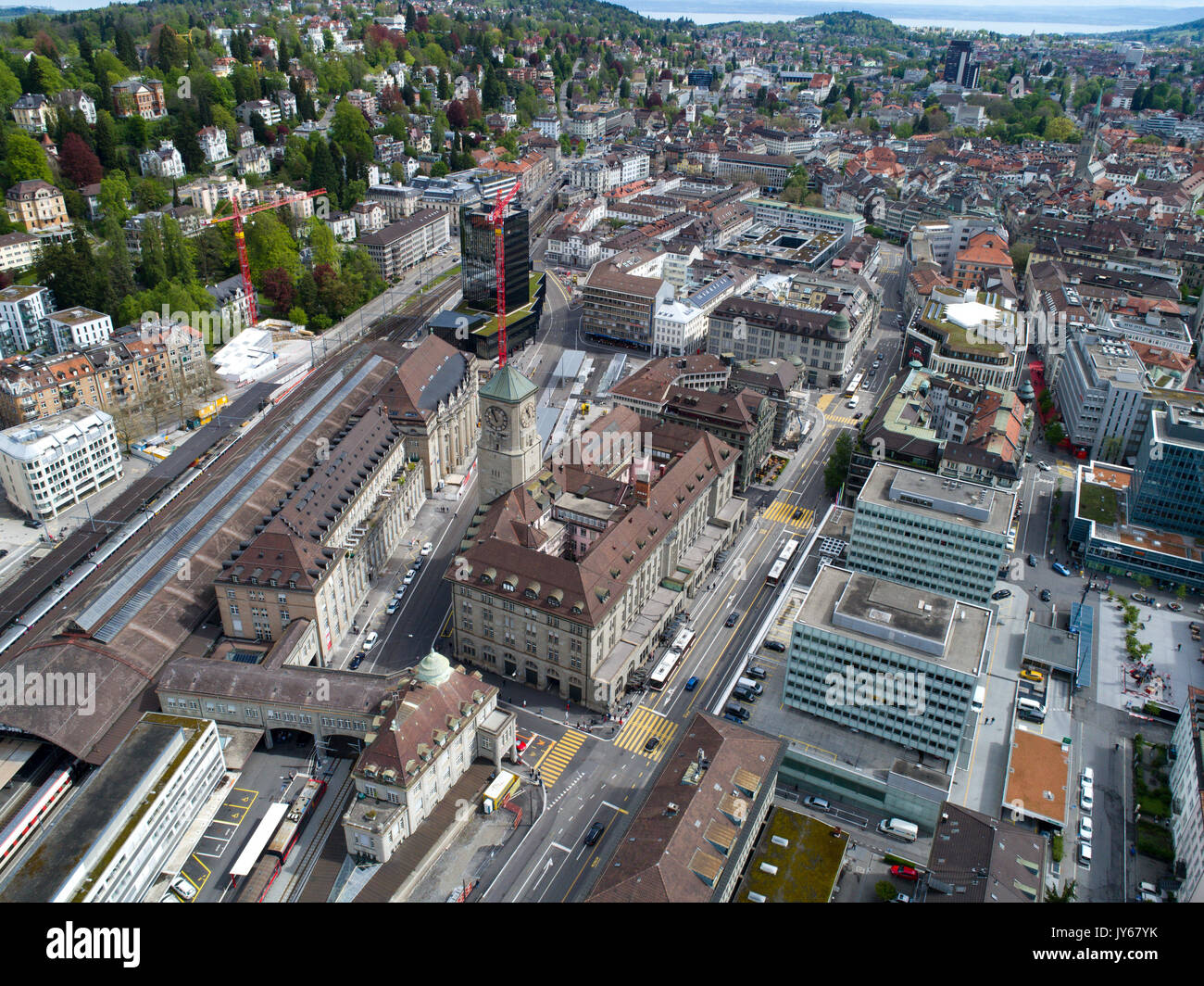 Luftaufnahme der Stadt St. Gallen mit Bahnhof *** Local Caption ...