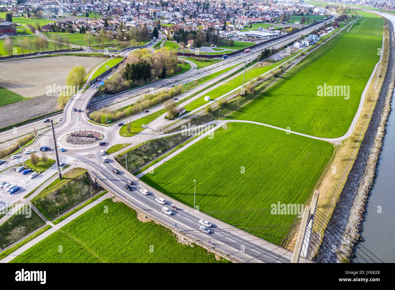 Luftaufnahme Gemeinde Widnau mit Autobahn und Rhein *** Local Caption ...