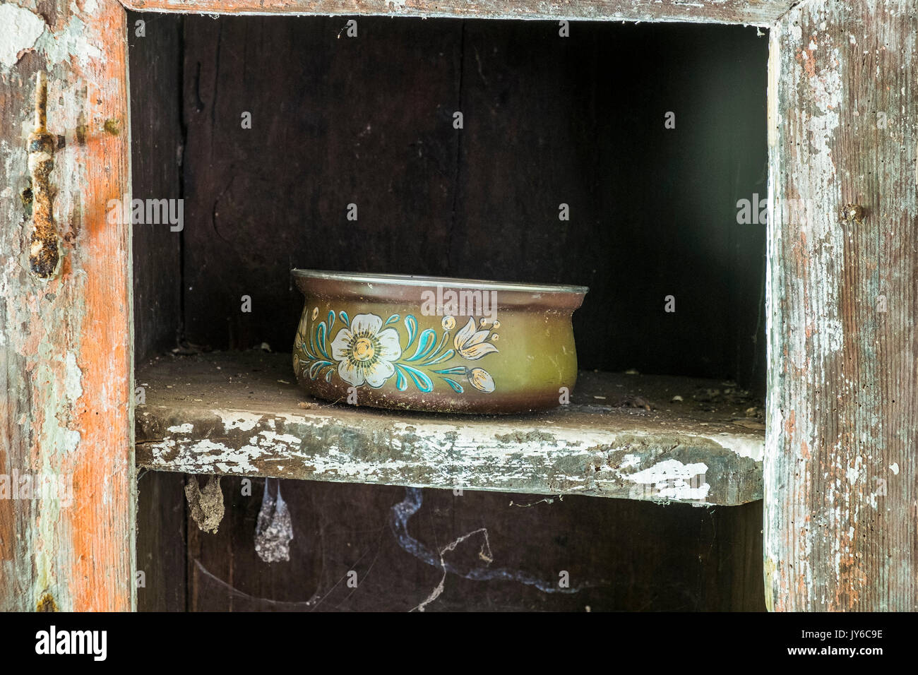 Dirty cupboard hi-res stock photography and images - Alamy