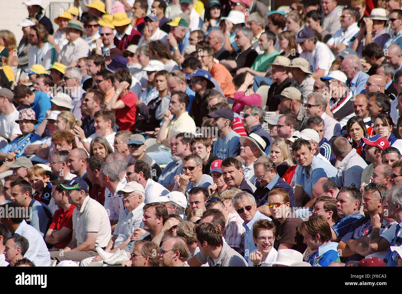 The Crowd watching England play Australia in the second test - The ...