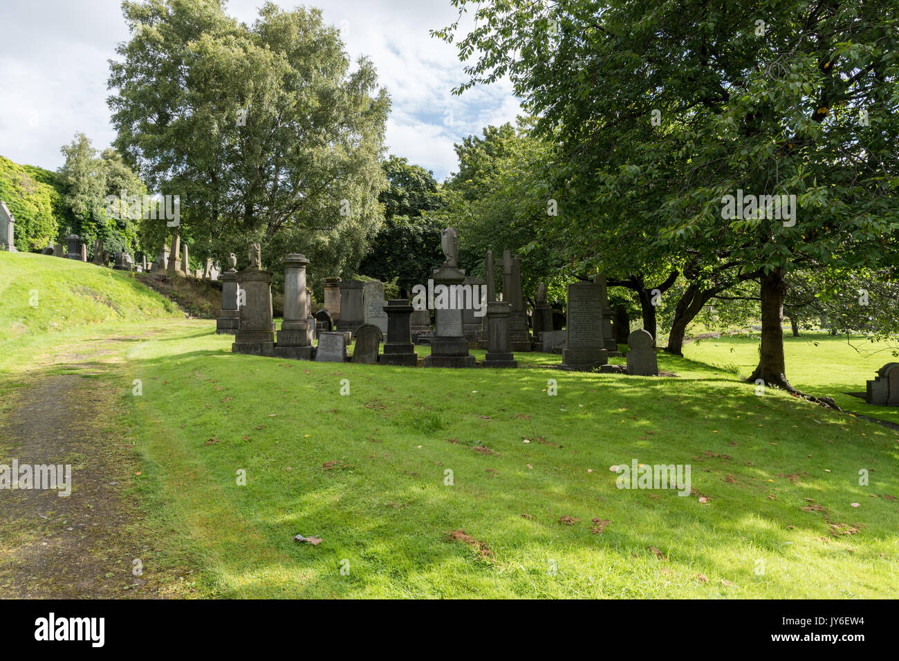 Glasgow Necropolis - Victorian cemetery in Glasgow, Scotland - Est 1832 ...