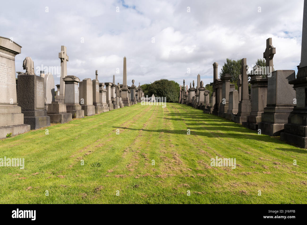 Victorian cemetery hi-res stock photography and images - Alamy
