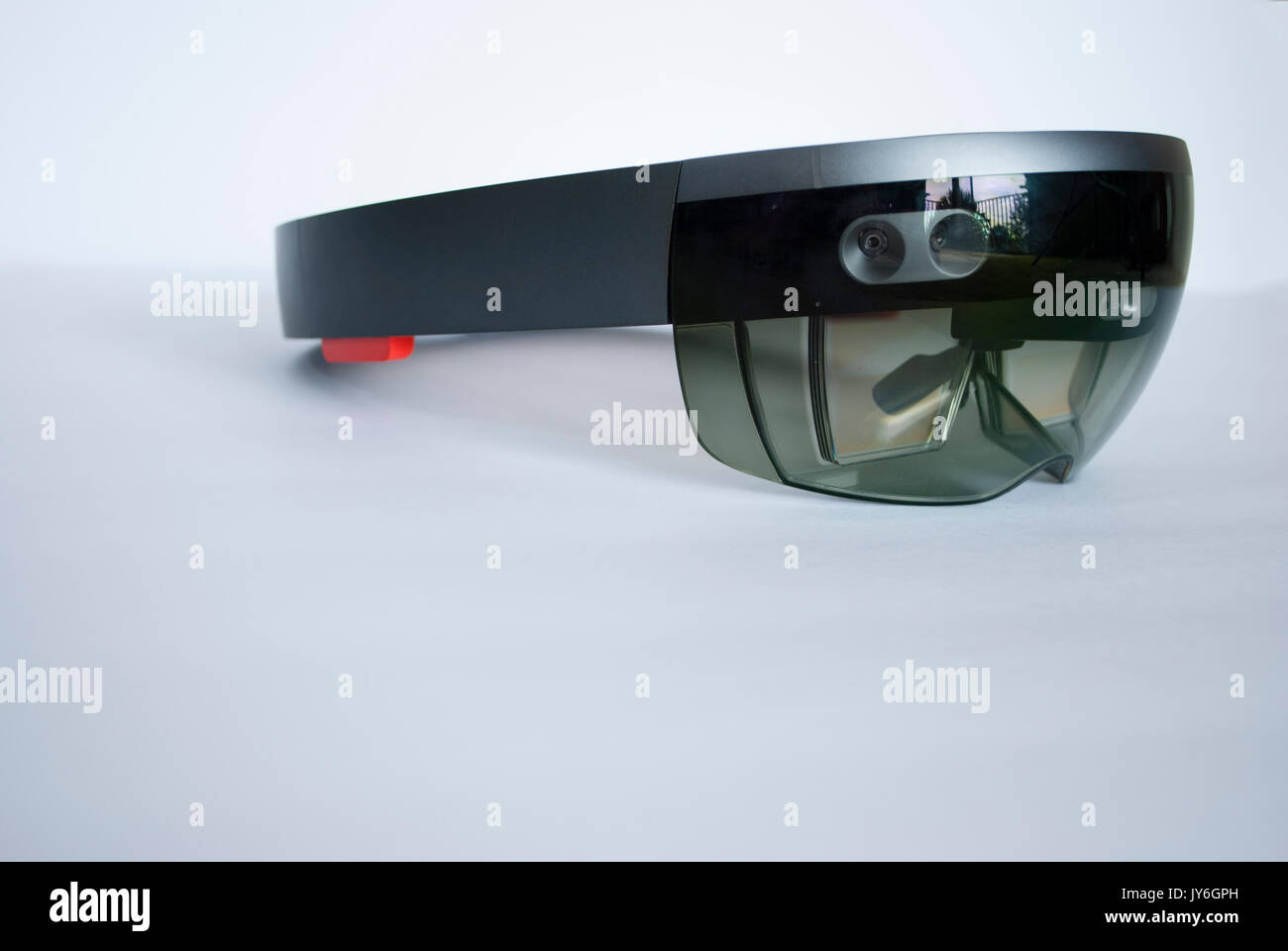 Virtual smart hi-res stock photography and images - Alamy