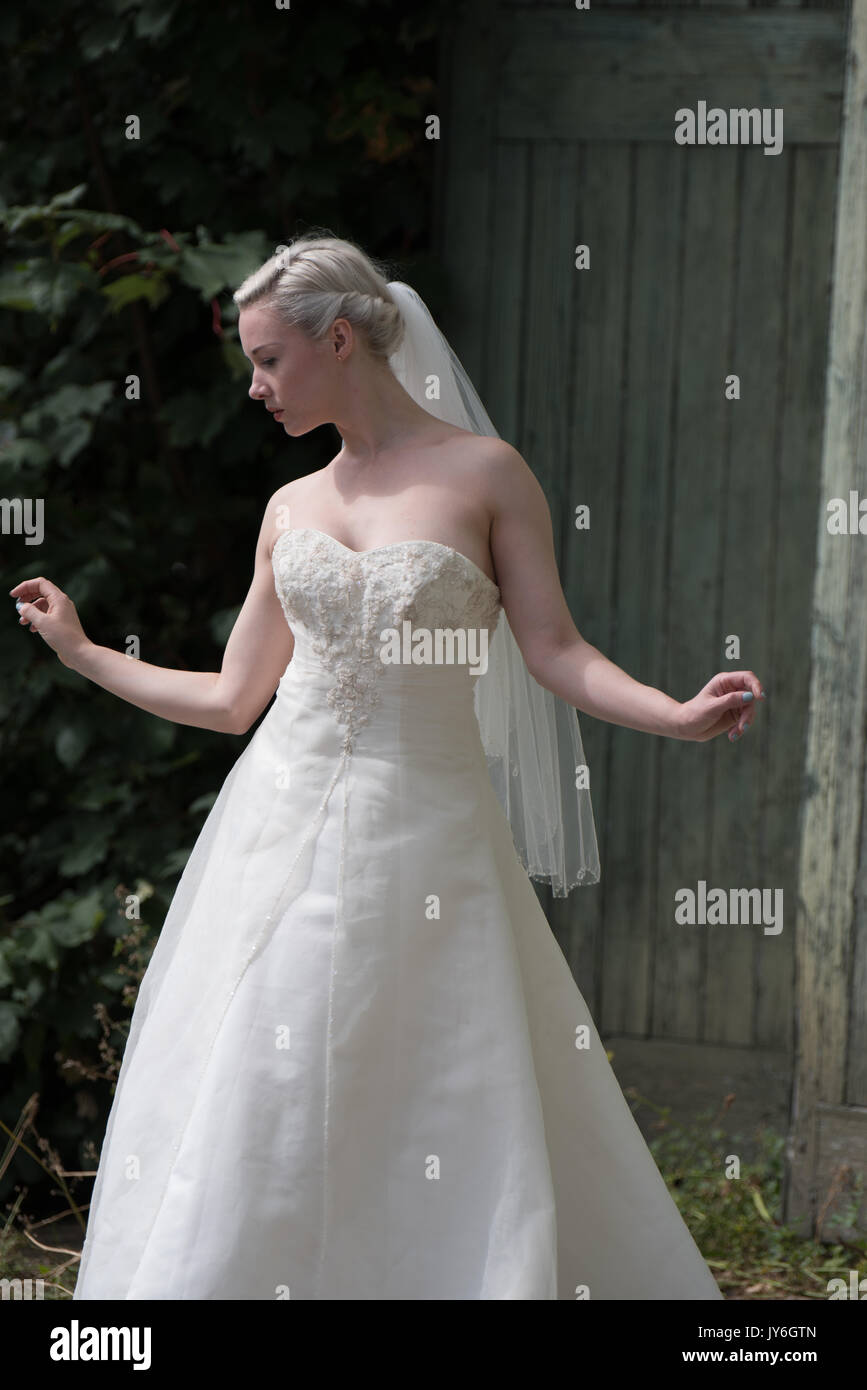 Abandoned Bride and Decay at Platt's Eyot Island Hampshire Stock Photo ...