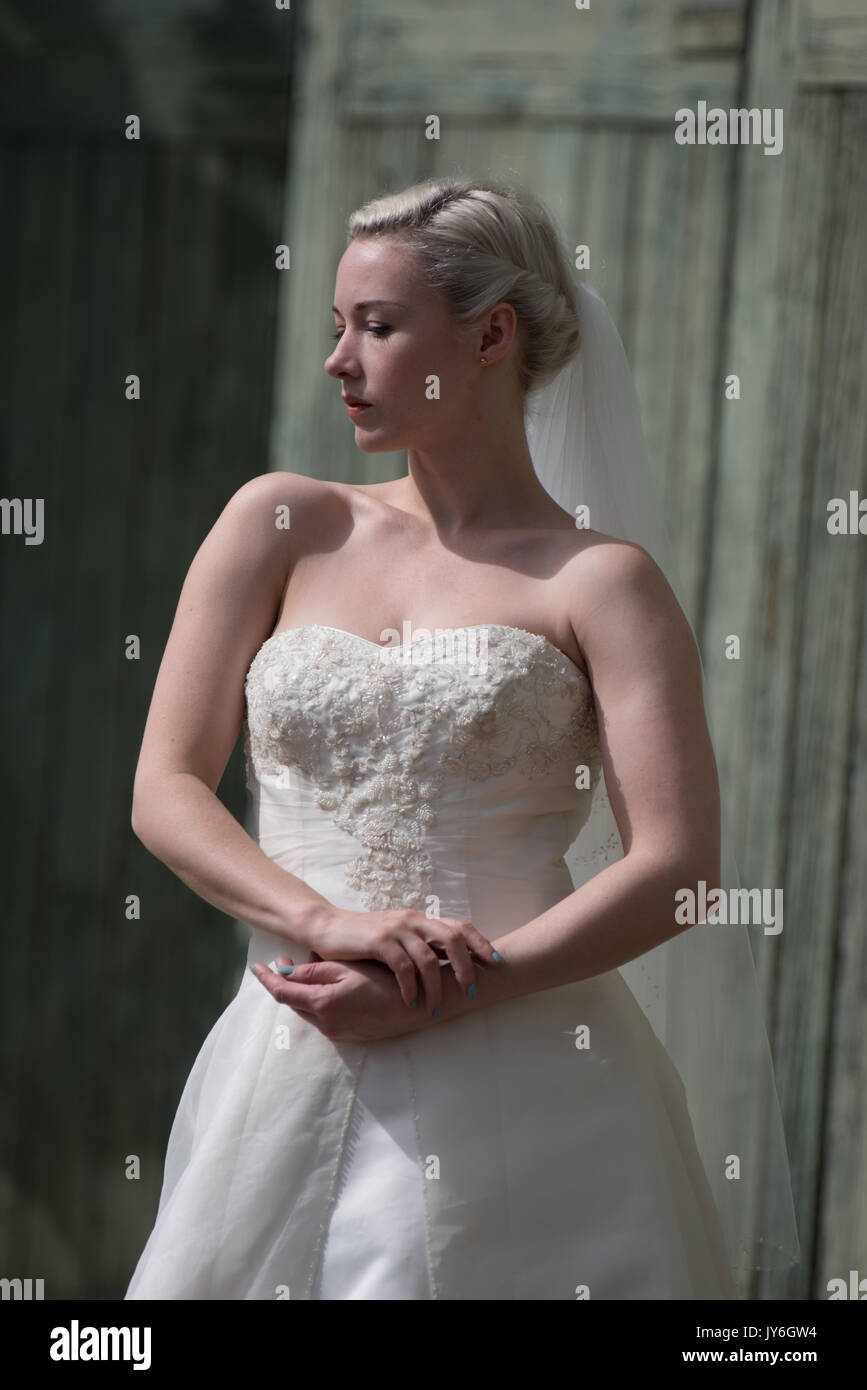Abandoned Bride and Decay at Platt's Eyot Island Hampshire Stock Photo ...