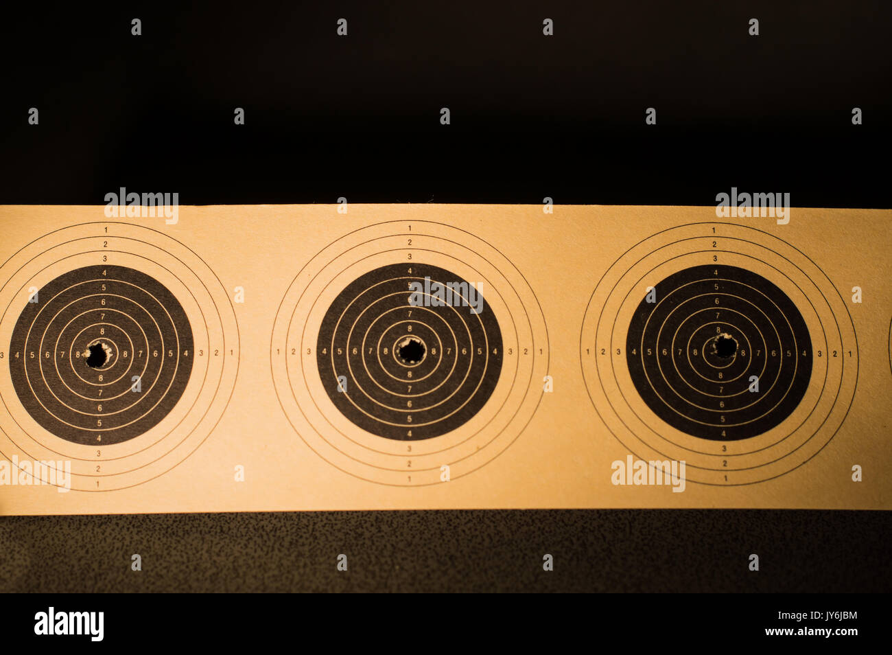 Accuracy target hi-res stock photography and images - Alamy