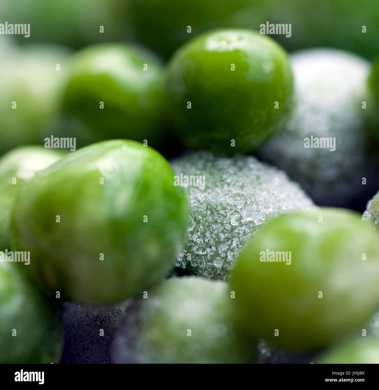 Frozen peas hi-res stock photography and images - Alamy
