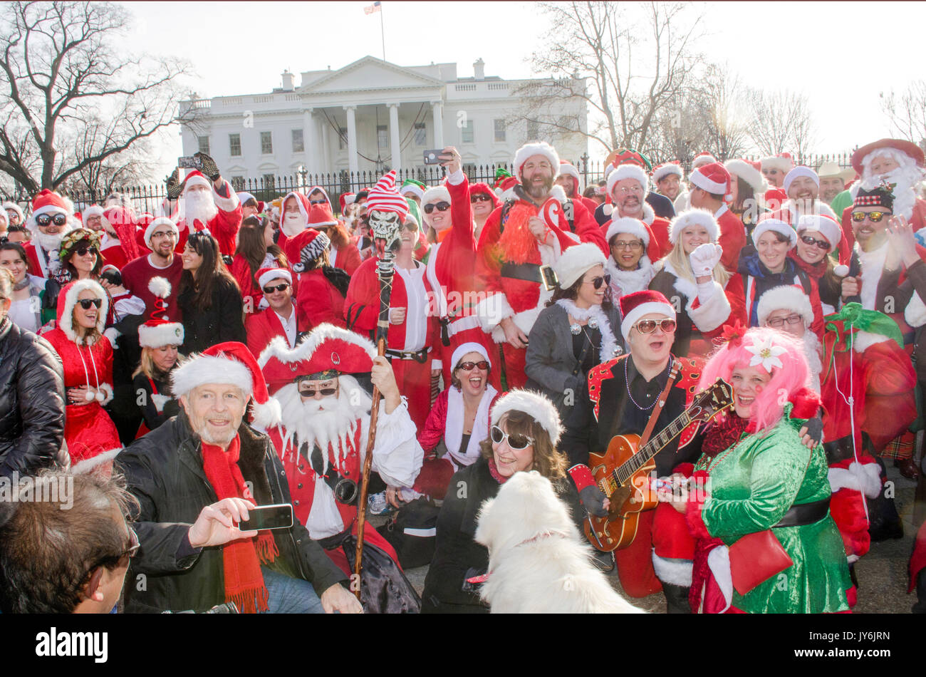 Santarchy hi-res stock photography and images - Alamy