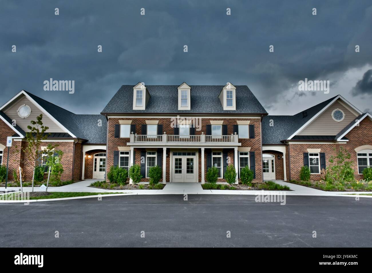 Family large house hi-res stock photography and images - Alamy