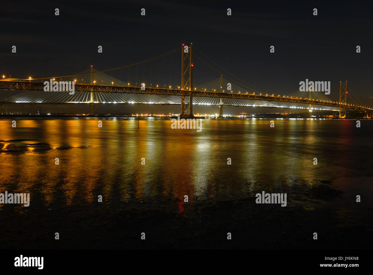Night view of the Forth Rail Bridge in Edinburgh. The bridge that ...