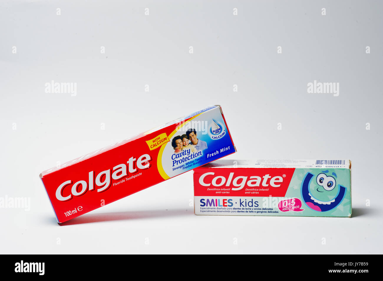 Hai, Ukraine - August 10, 2017: close-up photo of colgate toothpaste in ...
