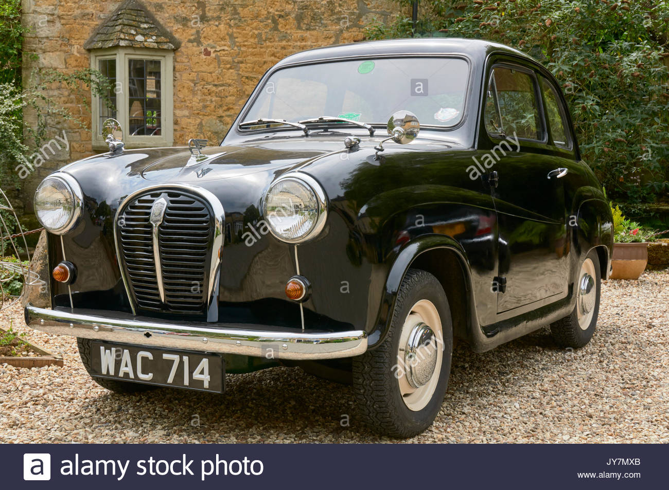 Saloon 1950s High Resolution Stock Photography and Images - Alamy