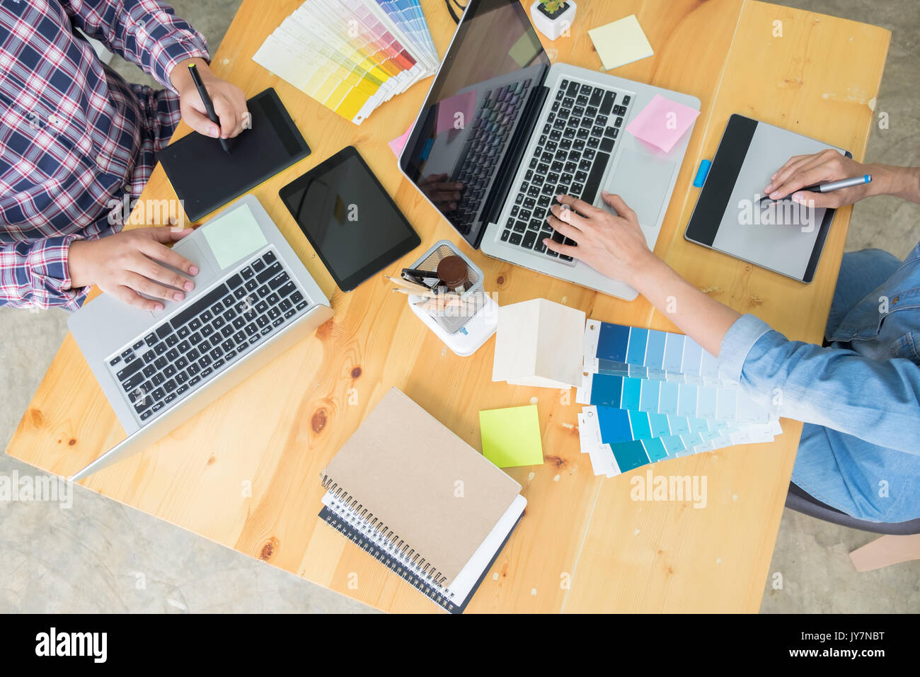 Graphic design partners working together renovation and technology ...