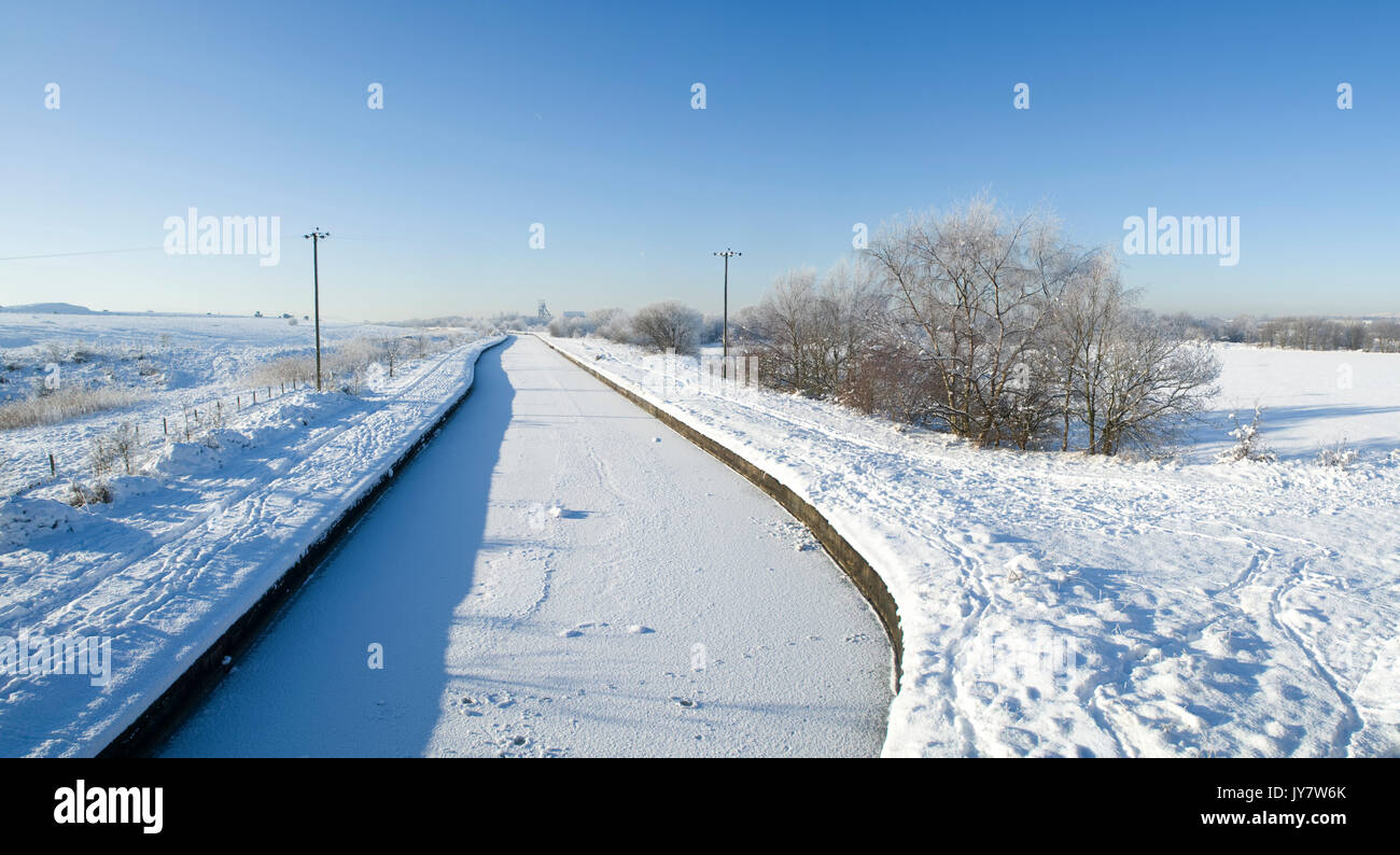 Snowy landscape of Boothstown Stock Photo - Alamy
