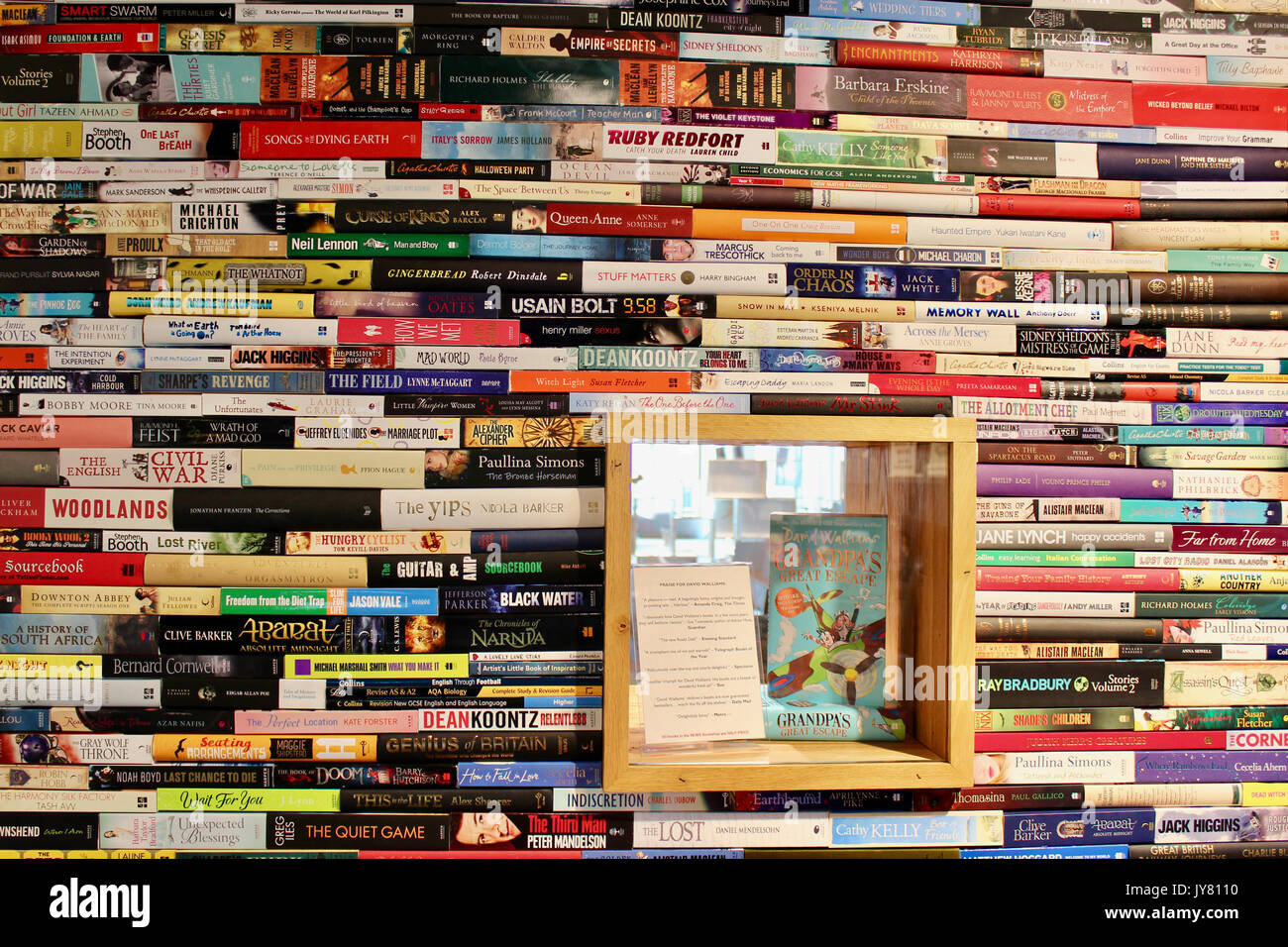 Literary books hi-res stock photography and images - Alamy