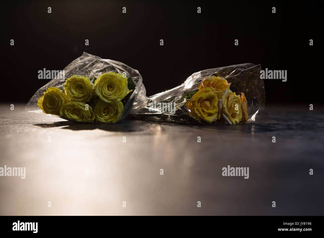 Stage flower decoration hi-res stock photography and images - Alamy