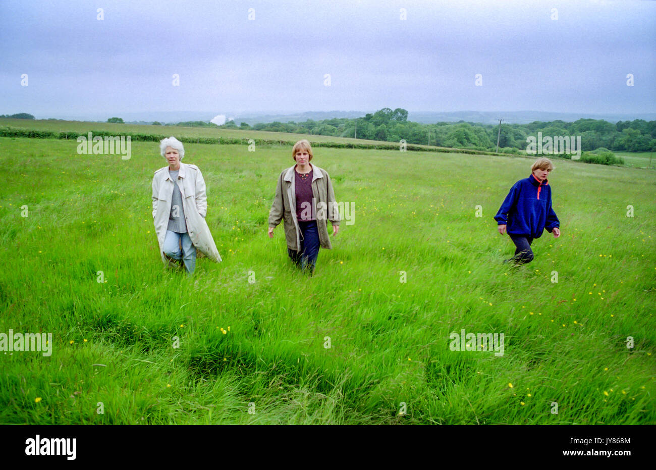 Protestors agains the Mountfield Incinerator project in East Sussex ...