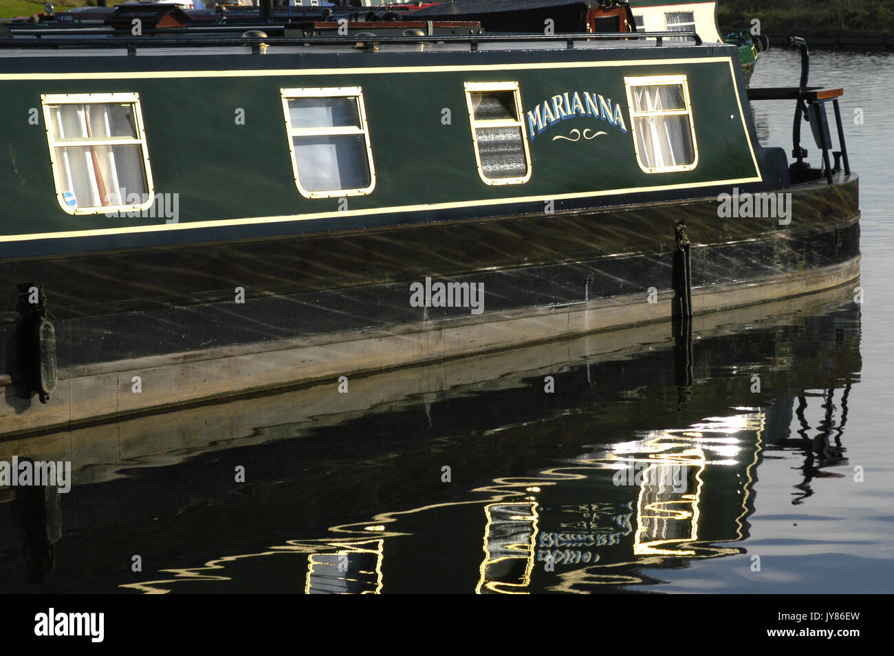 The waterline pub hi-res stock photography and images - Alamy