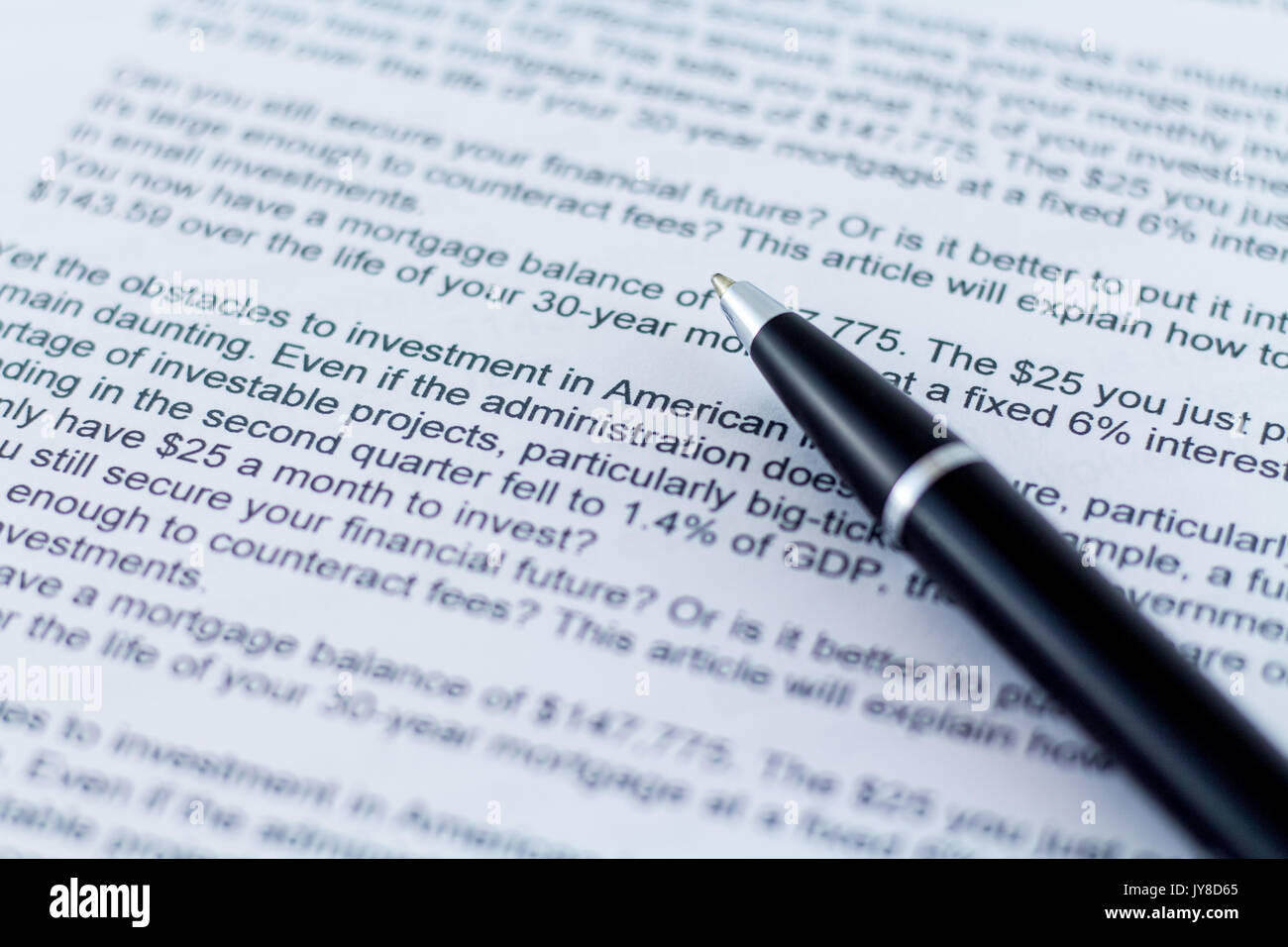 Financial charts with house hi-res stock photography and images - Alamy