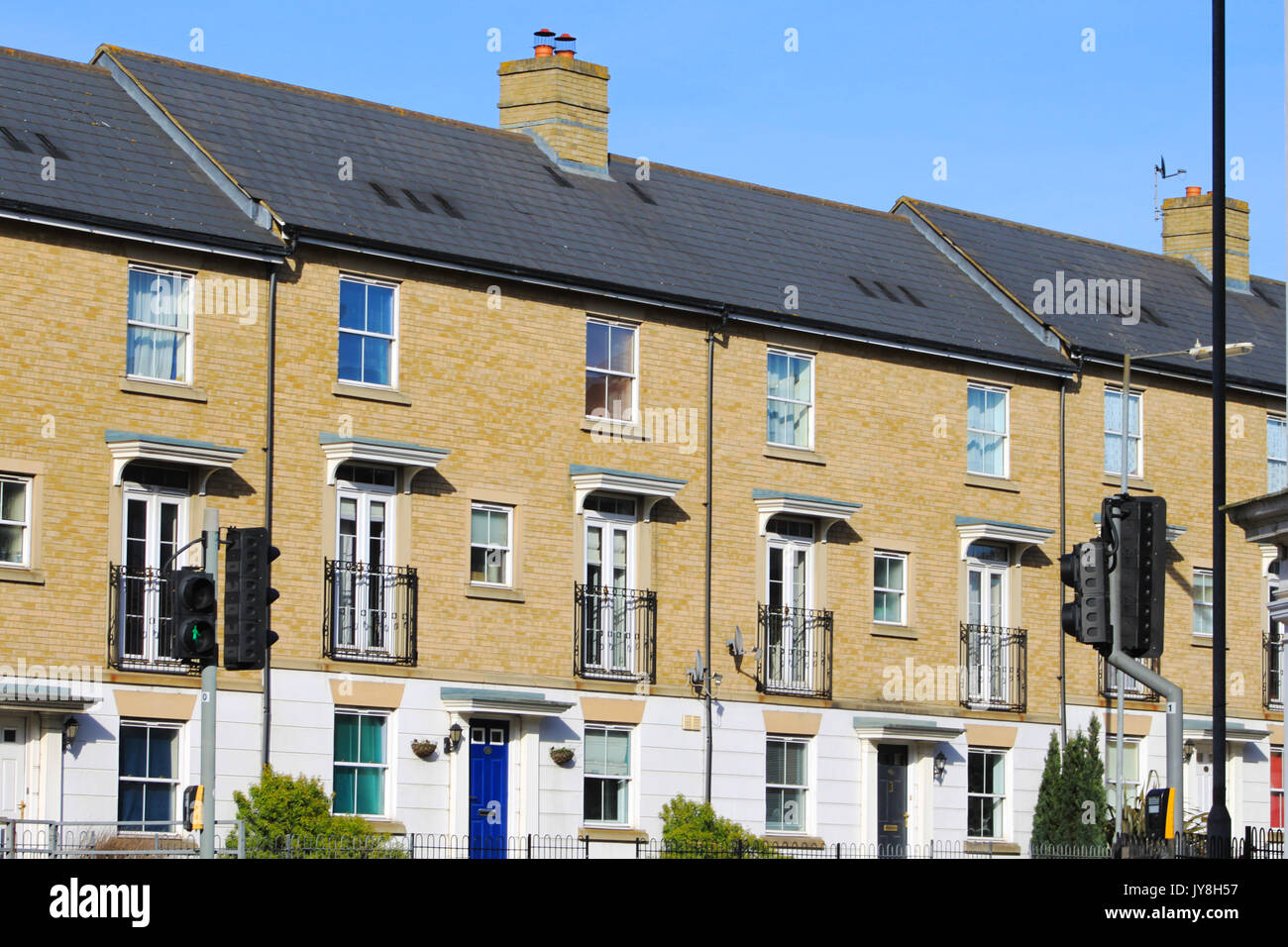 Modern Housing England Street Community Stock Photos & Modern Housing ...