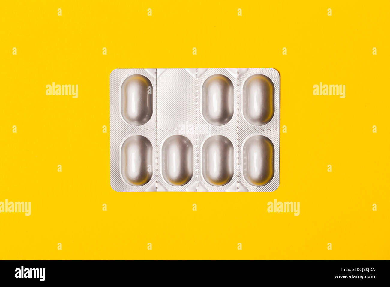 Blister drug pack of medical tablets Stock Photo - Alamy