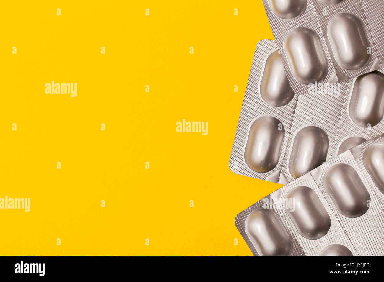 Blister drug pack of medical tablets Stock Photo - Alamy