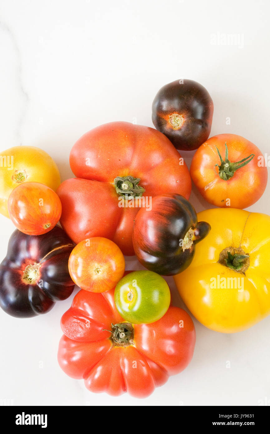 Coloured tomatoes hi-res stock photography and images - Alamy