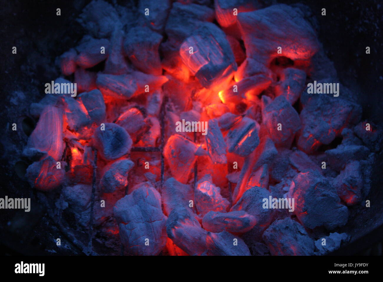 red hot embers Stock Photo - Alamy