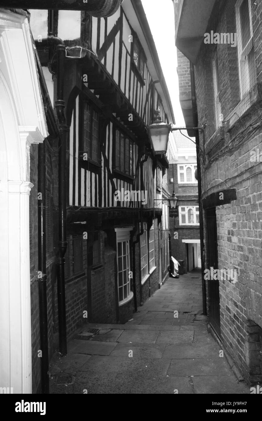 Empty Narrow Alleyway With Street Lights High Resolution Stock ...
