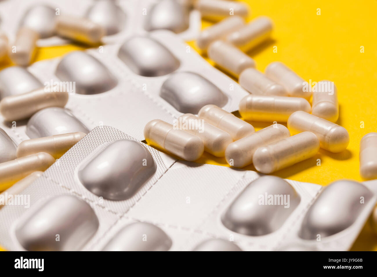 Blister drug pack of medical tablets Stock Photo - Alamy