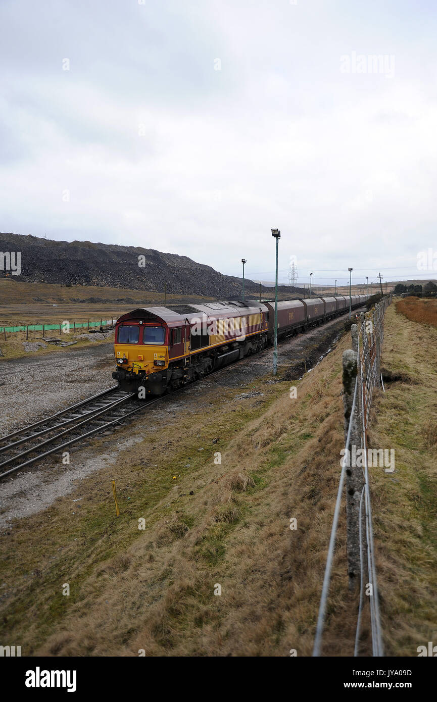Train station merthyr tydfil station hi-res stock photography and ...