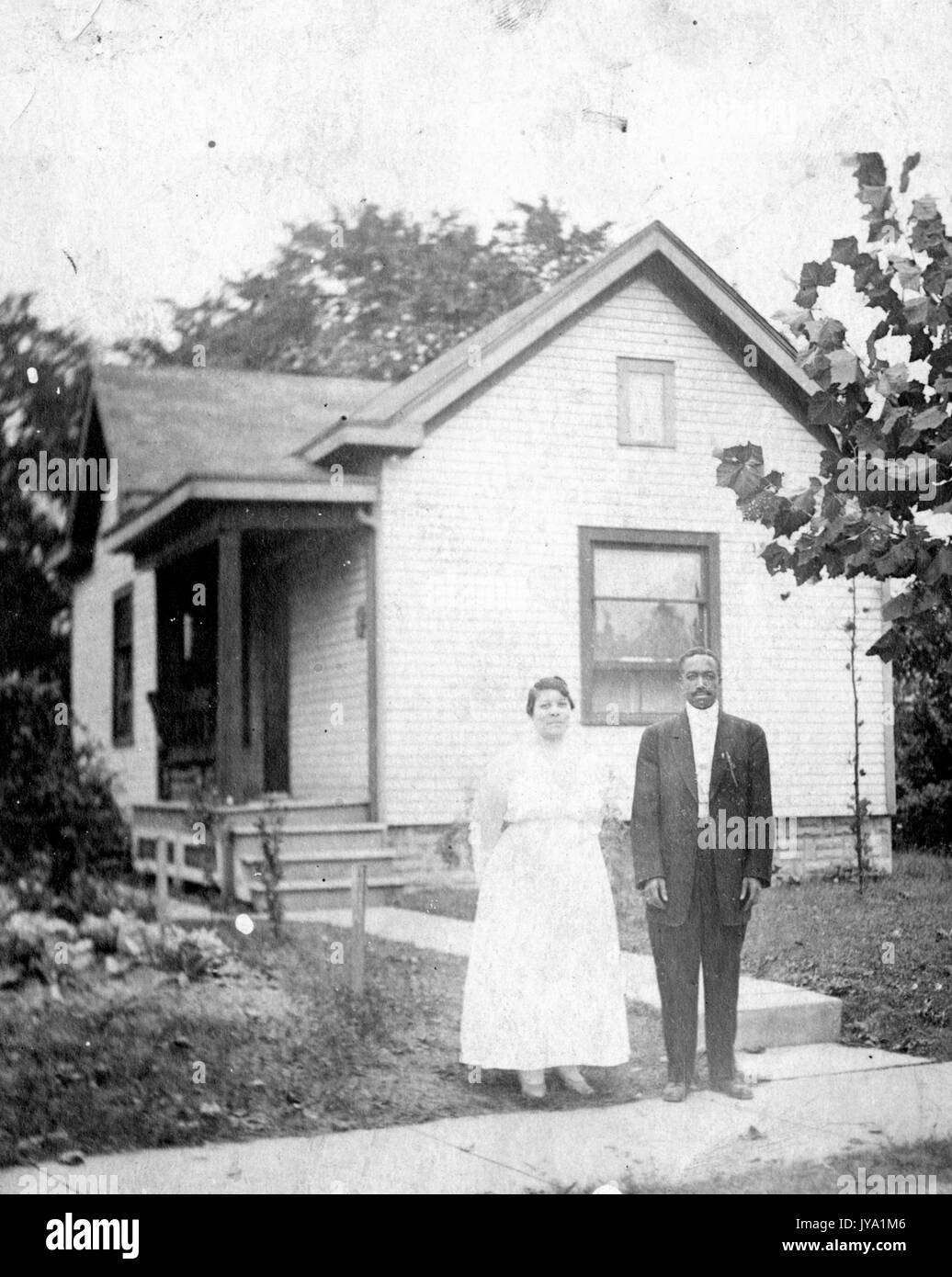 Retro house american Black and White Stock Photos & Images - Alamy