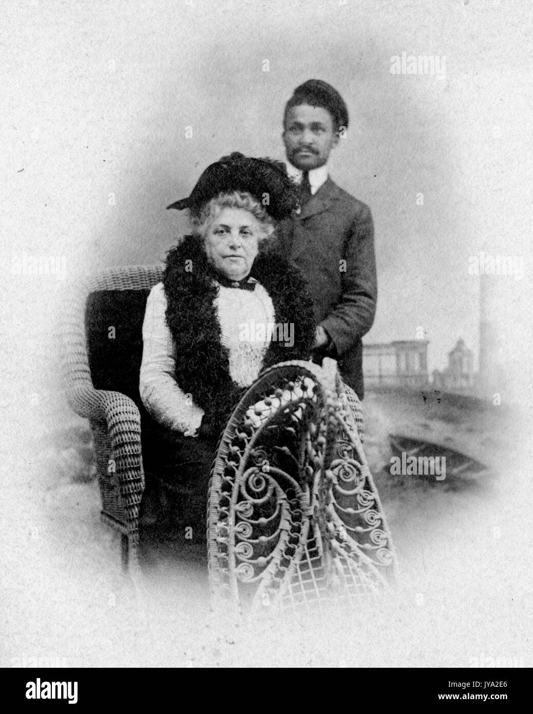 Woman sitting in art Black and White Stock Photos & Images - Alamy