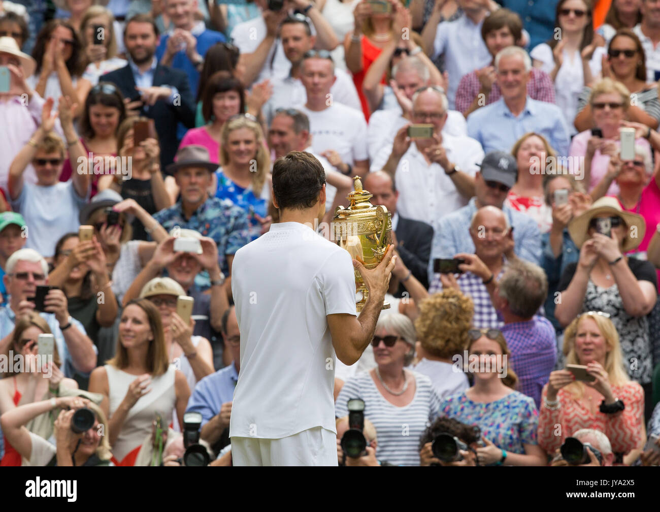 Showing trophy hi-res stock photography and images - Alamy