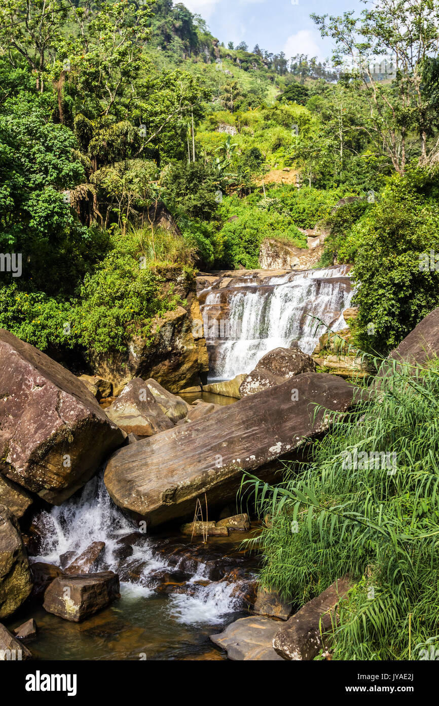 Devon falls sri lanka hi-res stock photography and images - Alamy