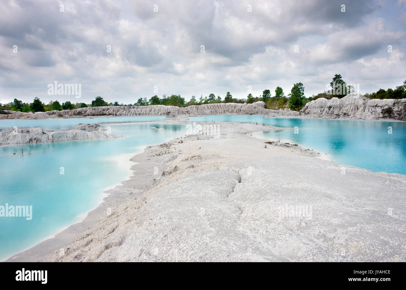 Kaolinite hi-res stock photography and images - Alamy