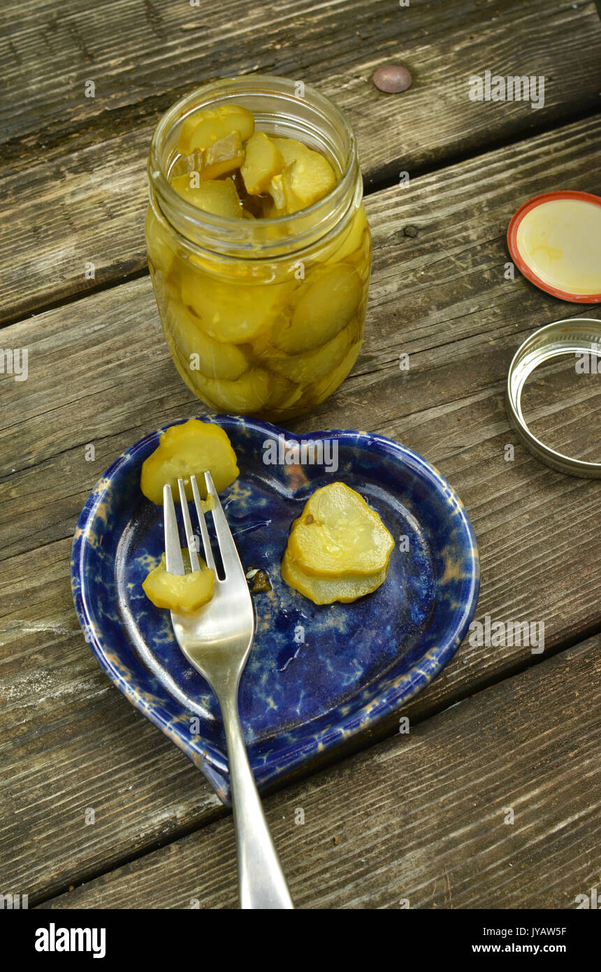 Artisan pickles hi-res stock photography and images - Alamy