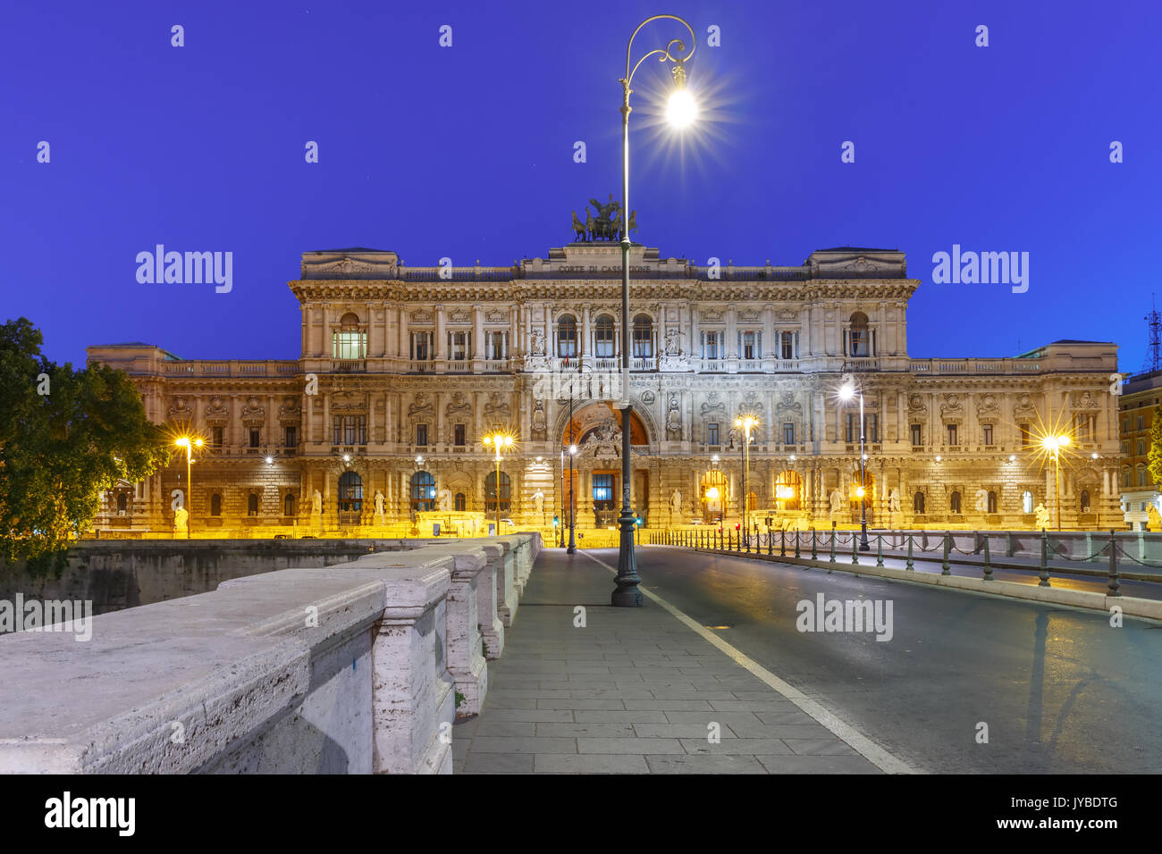 Palace of justice hi-res stock photography and images - Alamy