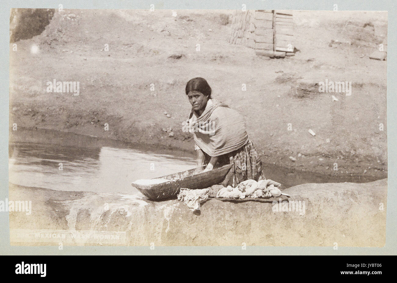 Mexican wash woman hi-res stock photography and images - Alamy