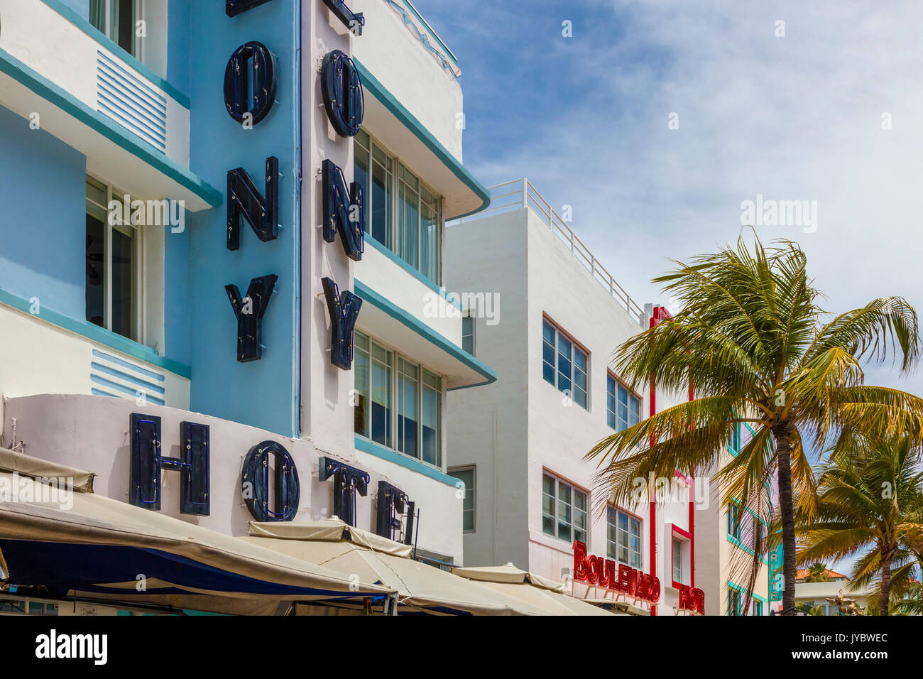 Art Deco Ocean Drive in Miami Beach Florida Stock Photo - Alamy