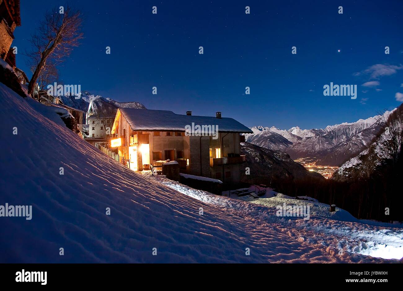 Savogno village hi-res stock photography and images - Alamy