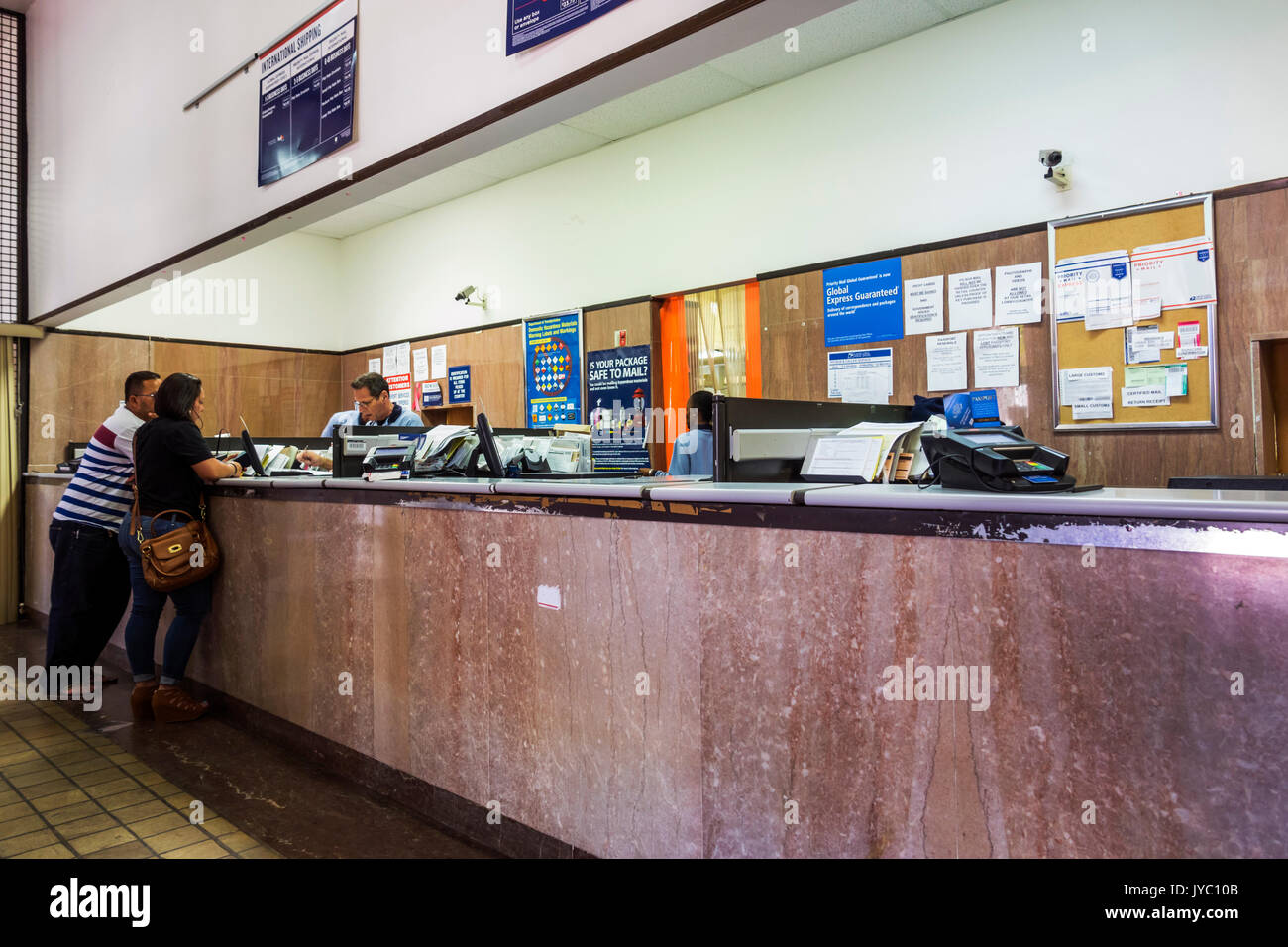 U s post office counter hi-res stock photography and images - Alamy